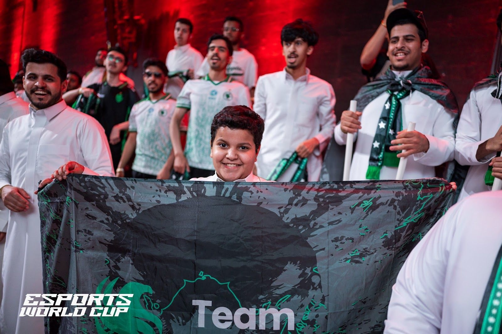 Call of Duty: Warzone at EWC 25: Survival Guide